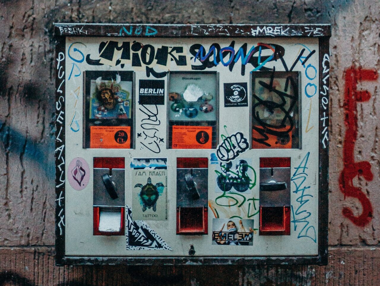 No. 95: Use energy-efficient vending machines | Carbon Neutral School ...